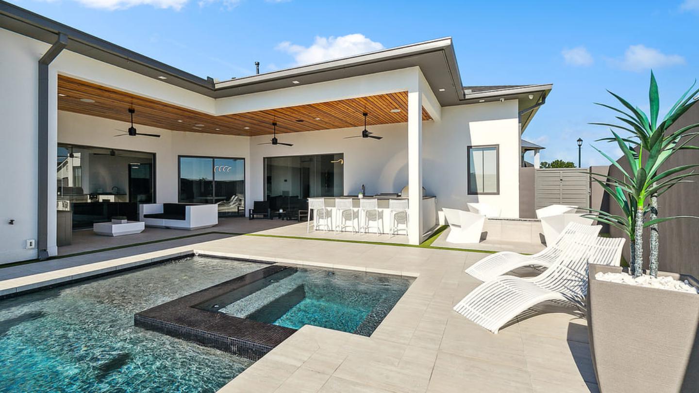 What Is A Baja Shelf In A Pool: All You Need To Know